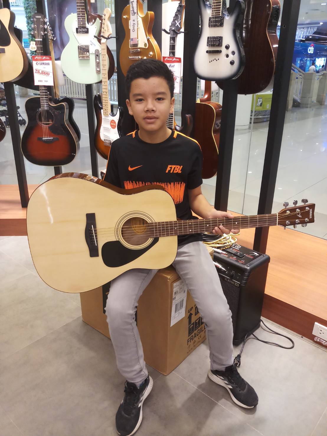 Yamaha f310 | Music Arms