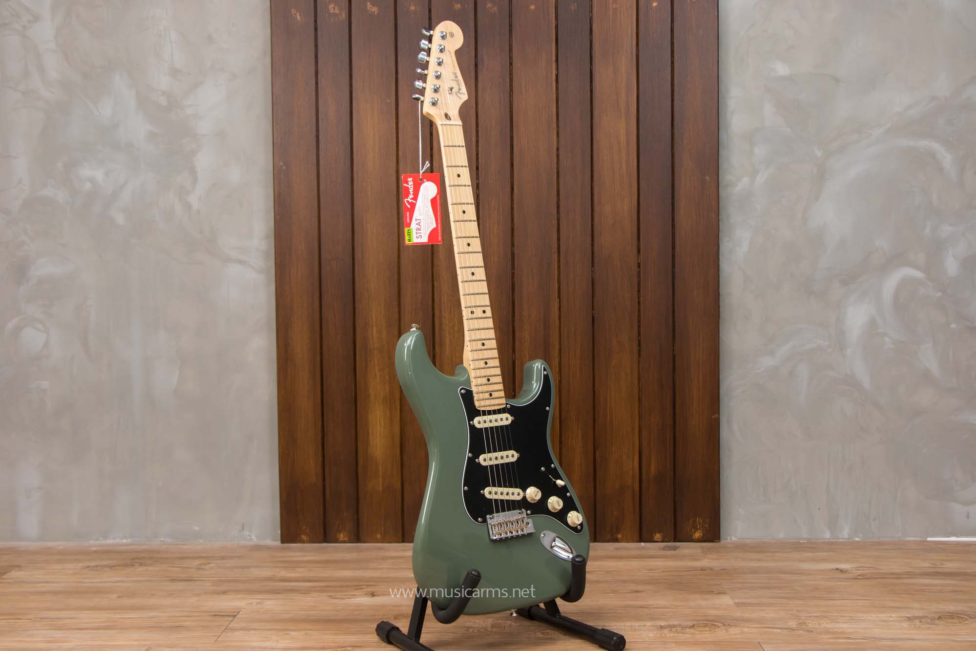 Fender_AM_Pro_strat | Music Arms