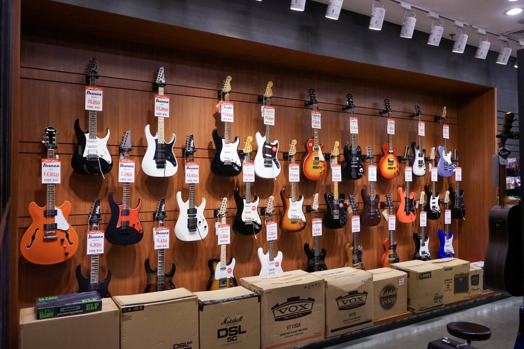 ร้าน Music Arms สาขาฟิวเจอร์ปาร์ค รังสิต ชั้น 2 | Music Arms ศูนย์รวม ...