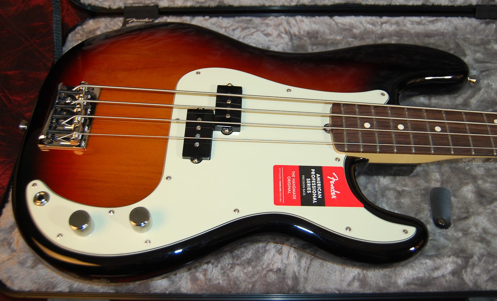 Fender American Professional Precision Bass | Music Arms ถูกสุด ผ่อน0% ...