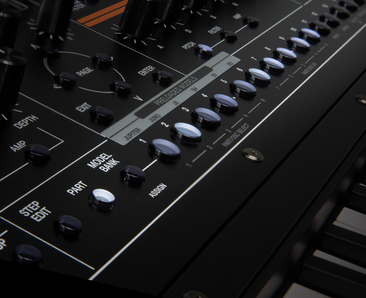 Roland JUPITER-Xm switch | Music Arms