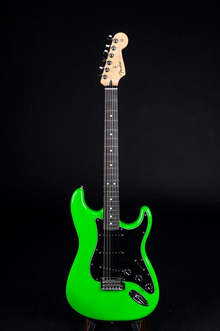 Fender Player Stratocaster Neon Green Limited Edition กีตาร์ไฟฟ้า ...
