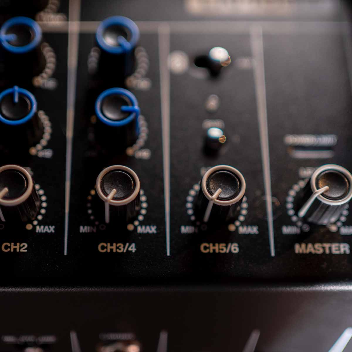 Peavey LN 1063 ลำโพงคอลัมน์ | Music Arms ส่งฟรี 13 สาขา