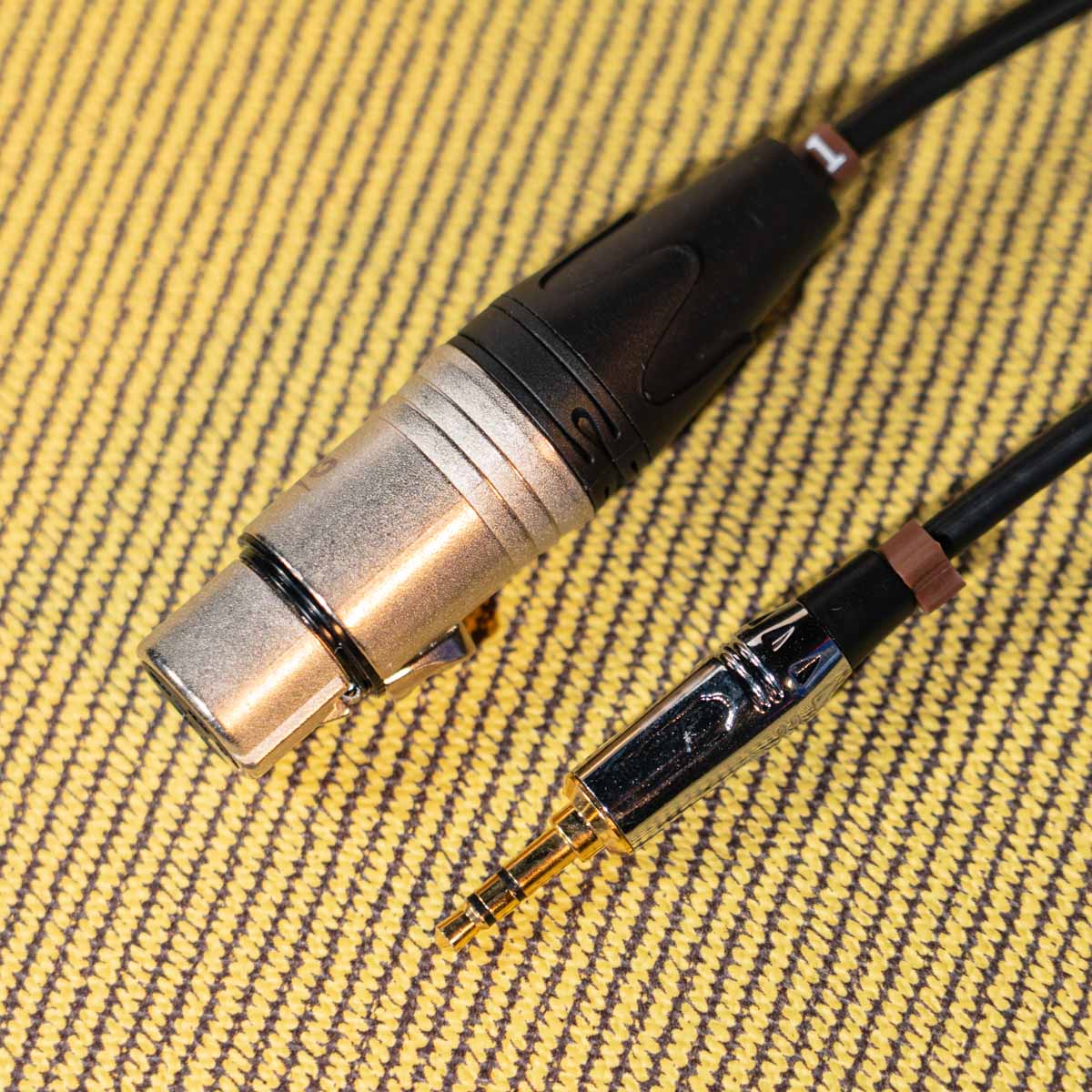 Preme Audio ST-mini | ไวเลสอินเอียร์มอนิเตอร์ 2.4GHz | Music Arms ศูนย์ ...
