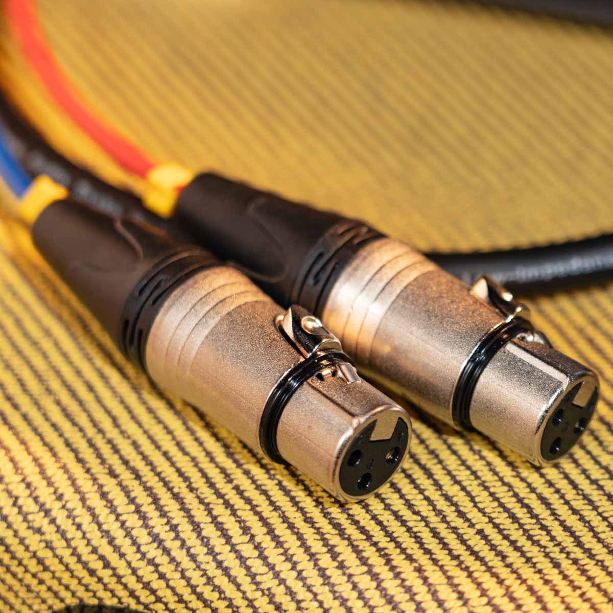 Preme Audio ST-mini | ไวเลสอินเอียร์มอนิเตอร์ 2.4GHz | Music Arms ศูนย์ ...